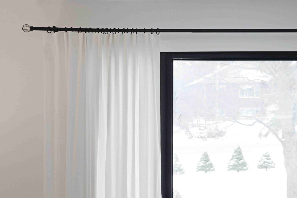 What Factors Should You Consider for Curtain Rod Placement? - Horizonyc